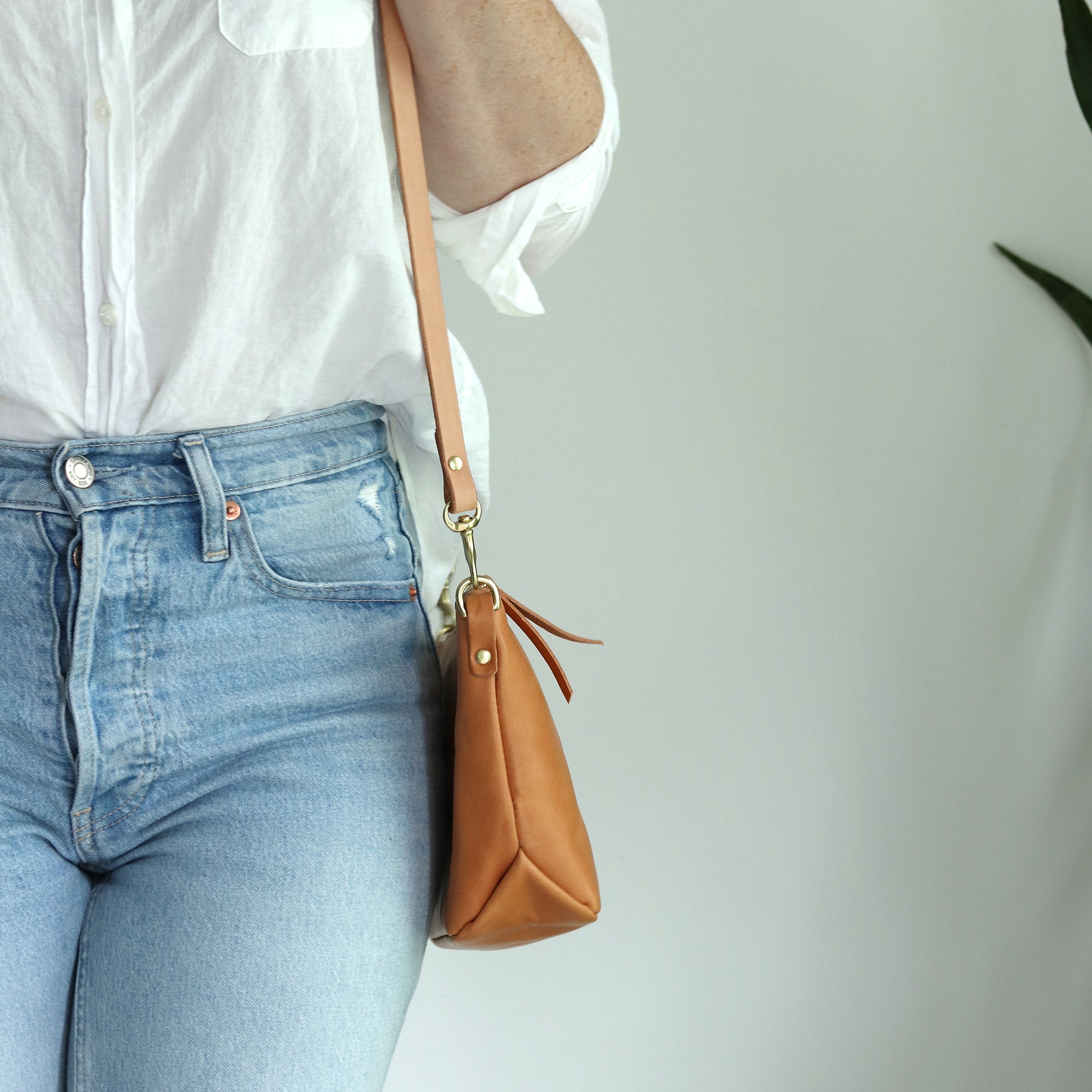 Small Handmade Beige Leather Purse - The Perfect Bag for Your Next Trip ...